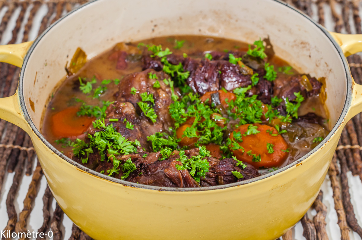 Photo de recette de plat unique d’hiver, plat d’hiver, joue de boeuf ...