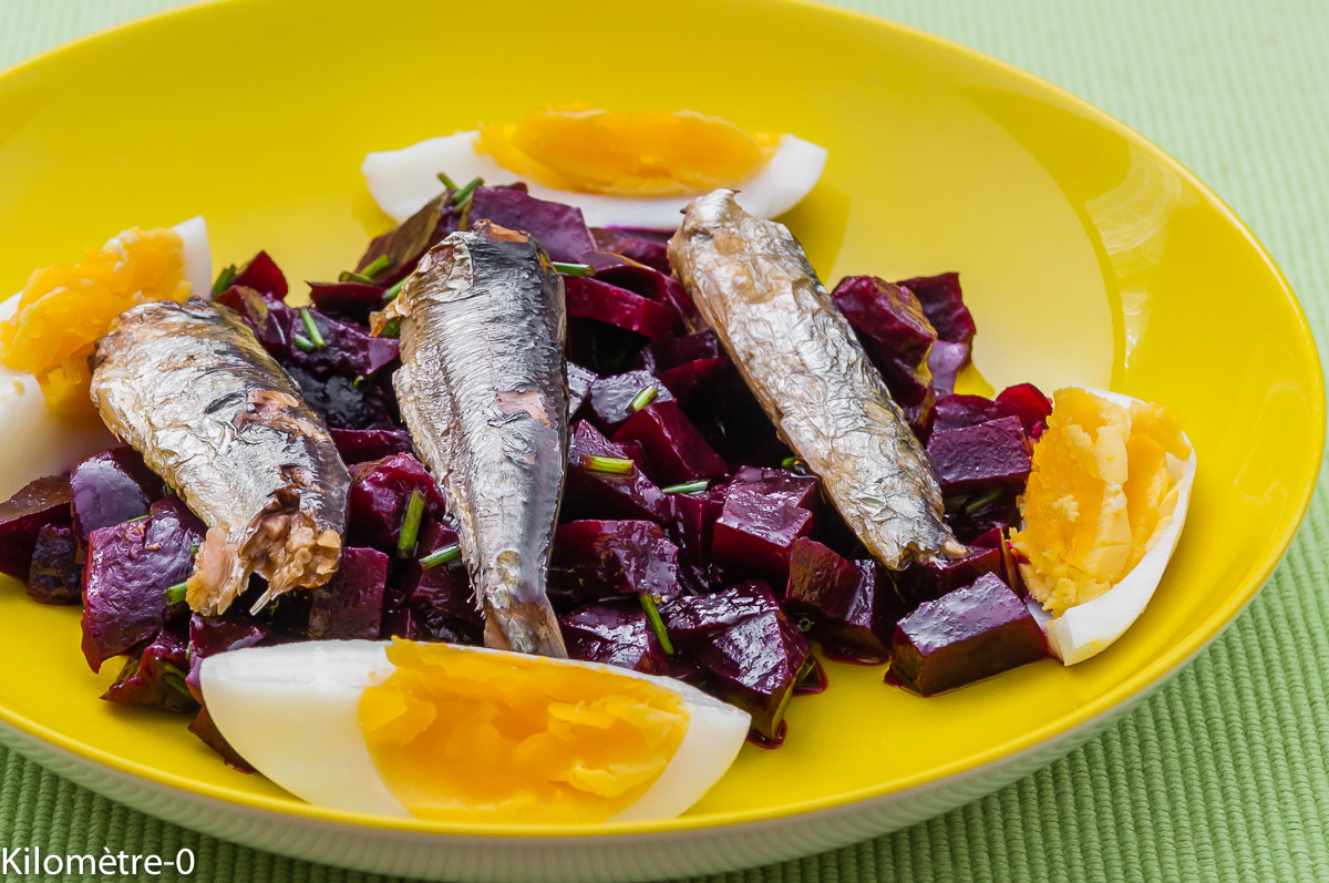 Photo de recette de salade de betterave rouge, sardines et oeufs de ...